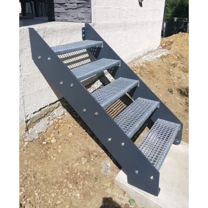 Escalier acier droit industriel - H1100 - la900 - 1 garde-corps ...